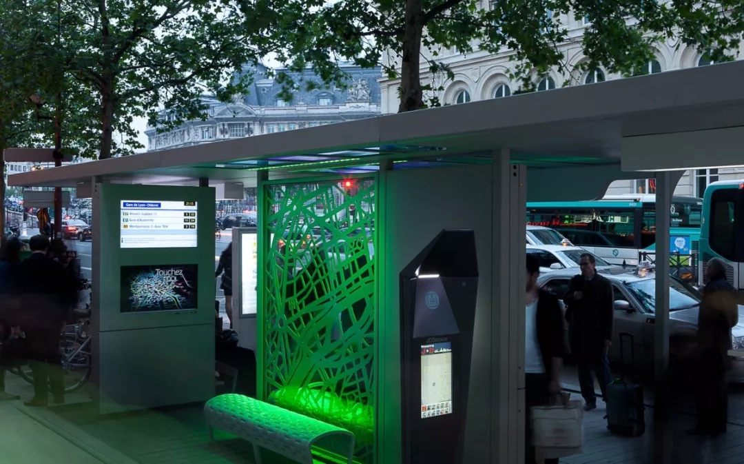 Creative Bus Shelter: Interactive Bus Shelter in Paris